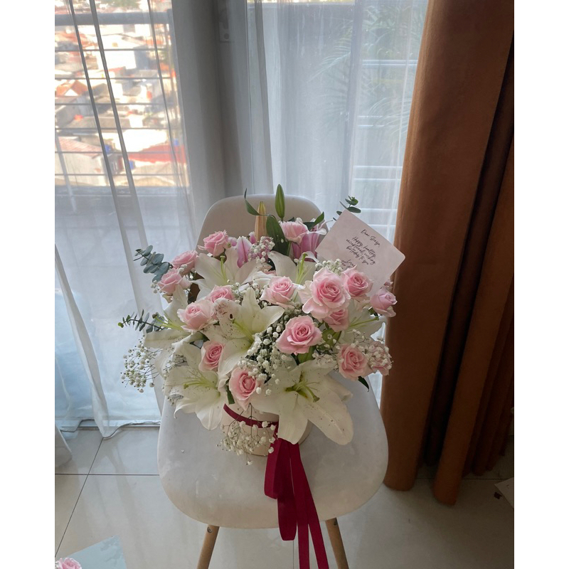 Jual white lilies of lily winter spring bouquets bucket buket bunga ...