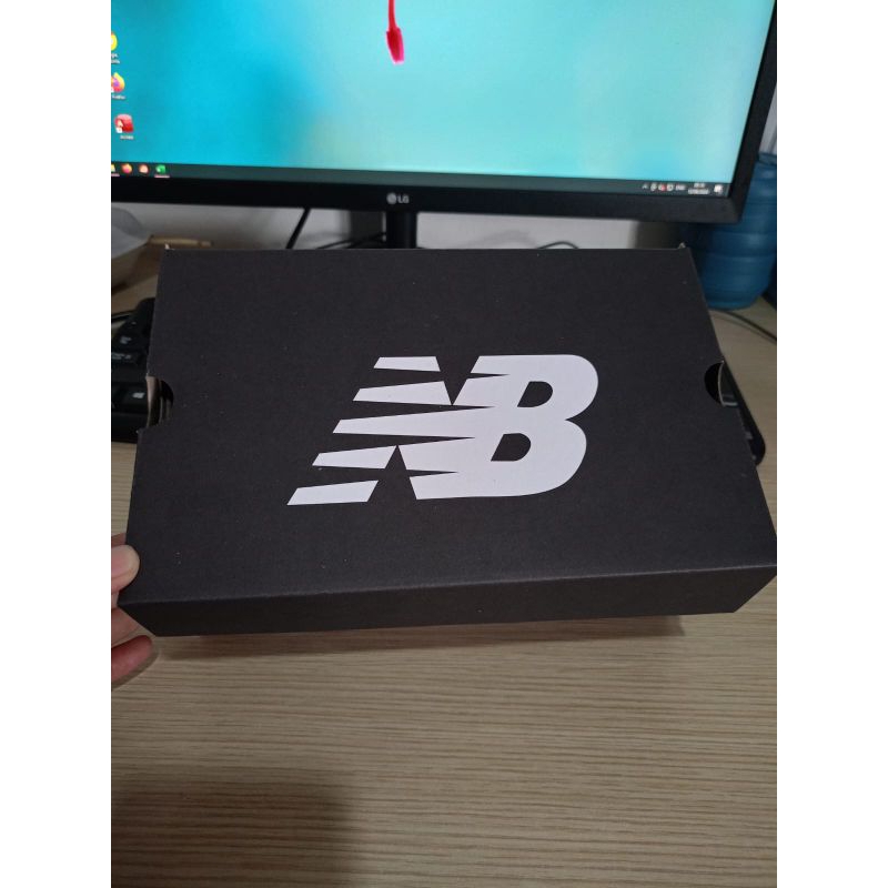 Jual Box sepatu New Balance Junior | Shopee Indonesia