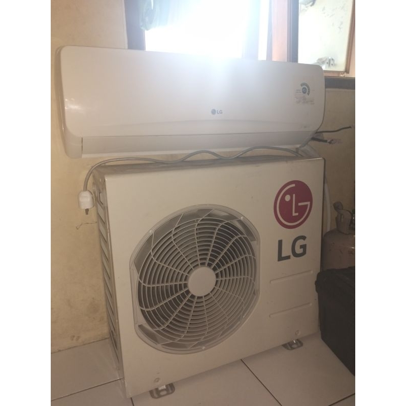 Jual ac LG 1/2 pk seken rasa baru | Shopee Indonesia