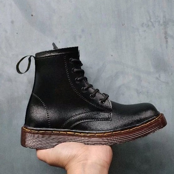 Jual Sepatu Dr Martens high boots sepatu dokmar 6 hole pria wanita ...
