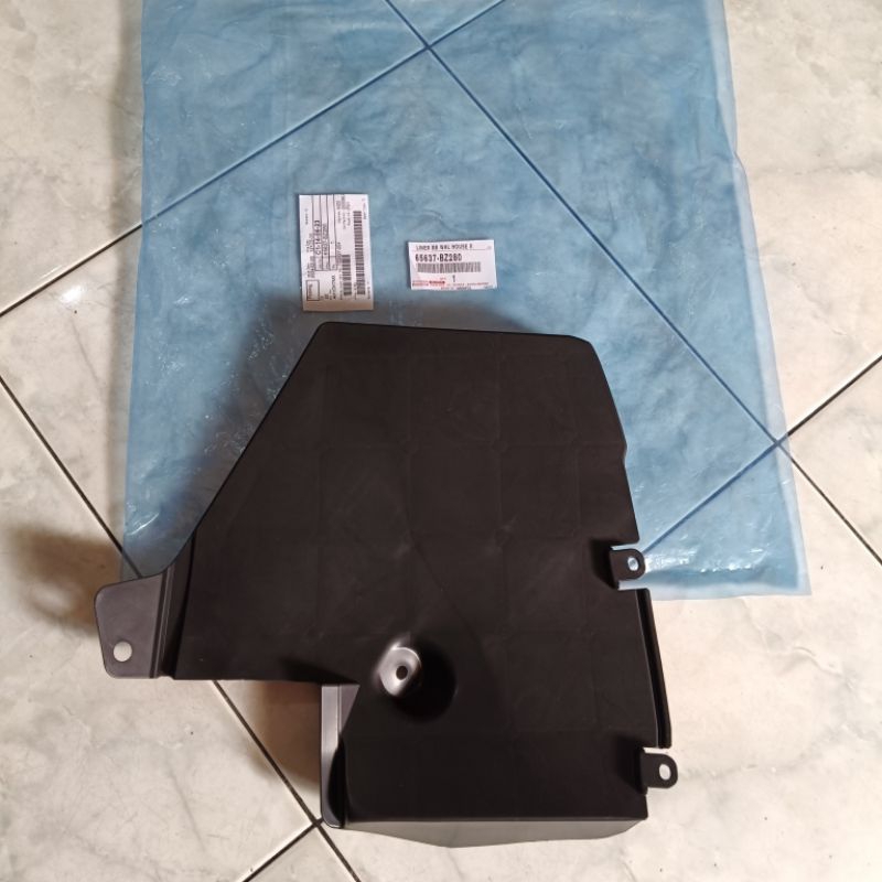 Jual liner fender belakang Avanza Xenia 2022 2023 2024 ori | Shopee ...