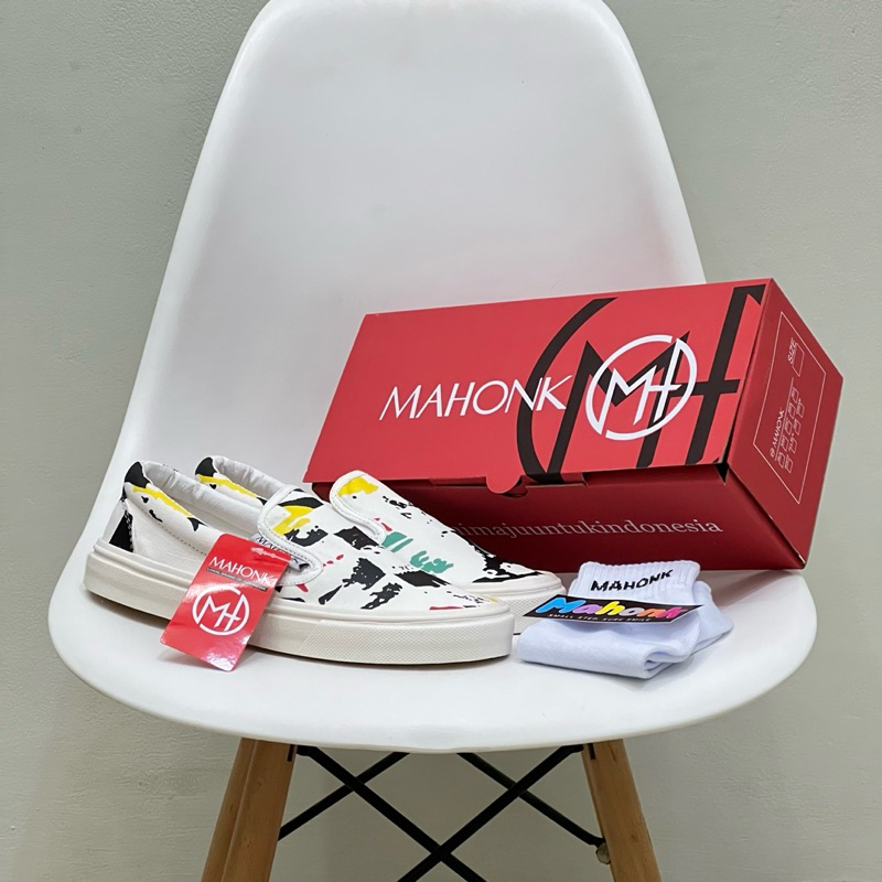 Jual SEPATU MAHONK - Slip On Motif JC.o Pria Wanita Brand Lokal ...
