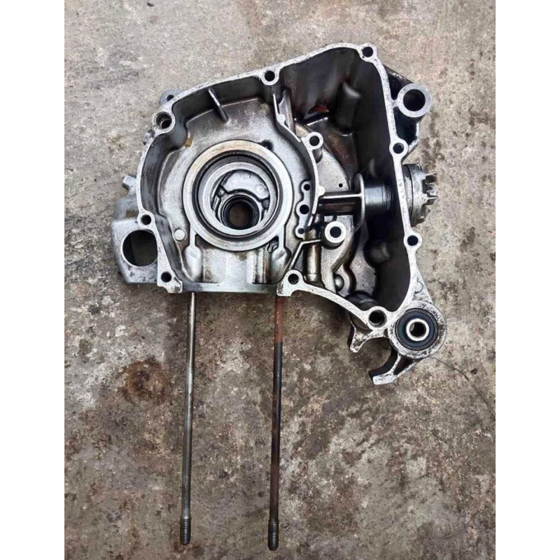 Jual krengkes Crankcase Bagian Kanan Yamaha Mio Sporty / Mio Soul Karbu ...
