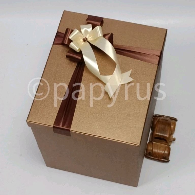 Jual PAPYRUS 25x30 Tinggi 30cm Kotak Kado Gift Box V3 | Shopee Indonesia