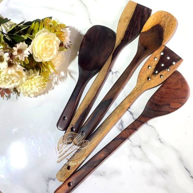 Jual Spatula/ Alat Memasak 1 Set isi 5 Bahan Kayu Sonokeling | Shopee ...