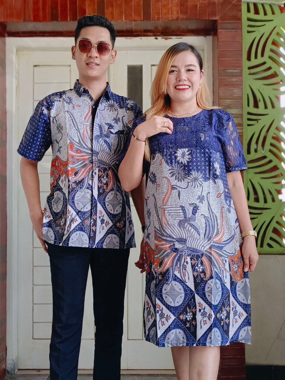 Jual BATIK COUPLE DRESS WANITA ATASAN WANITA BROKAT SET PAKAIAN COUPLE YENI BAGARIANG, JAHITAN ...