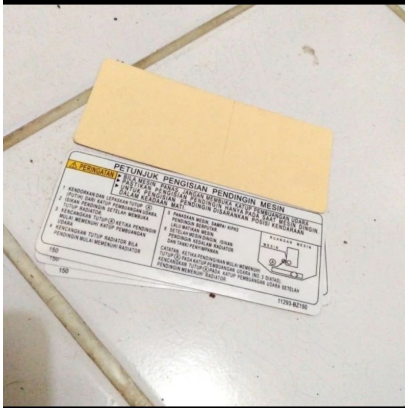 Jual jual sticker atau buku petunjuk pengisian pendingin mesin mobil ...
