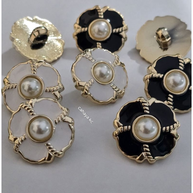 Jual 12 PCS KANCING MUTIARA HIAS MEWAH PERSEGI KOTAK 32l/24L 2,1 CM 1,5 ...