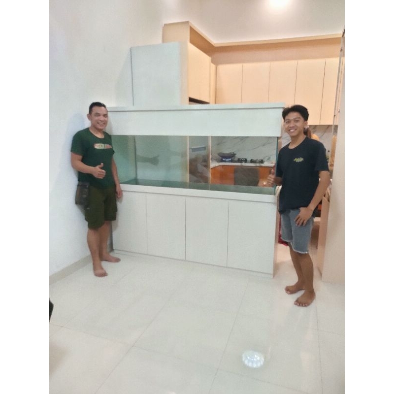 Jual AQUARIUM AKUARIUM 200 cm / 2 meter KACA TEBAL 12 MILI dan LEMARI ...