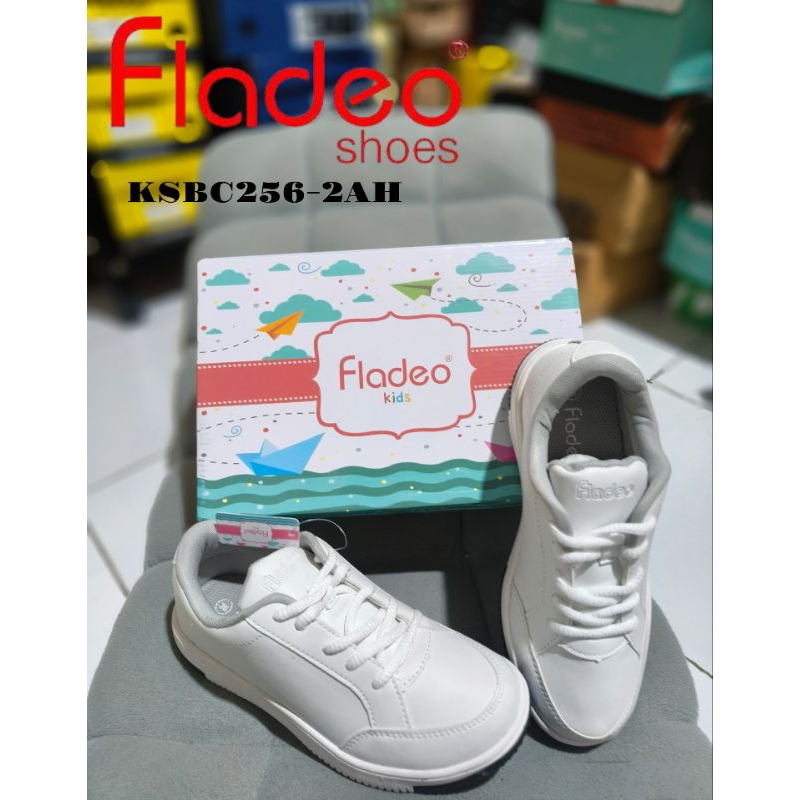 Jual SEPATU FLADEO PUTIH KSBC-256-2AH KIDS 33-37 ORIGINAL | Shopee ...