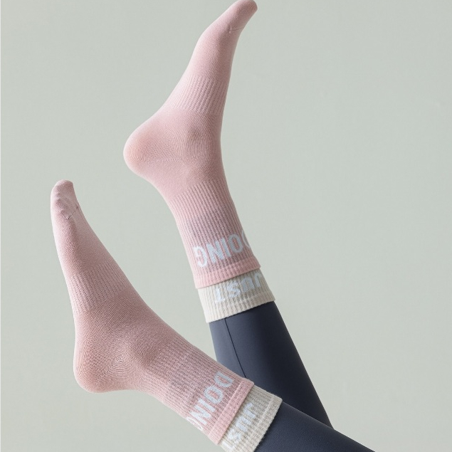 Jual OXY Women's Mid Tube Socks Two Pairs 4056 | Shopee Indonesia