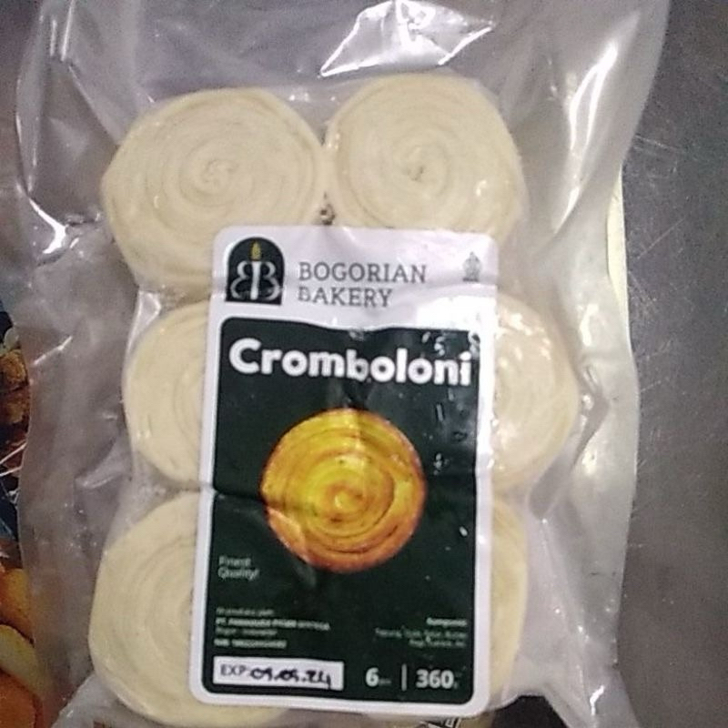 Jual Cromboloni Frozen 360 gr isi 6 pcs | Dough | Bogorian Bakery | Shopee Indonesia