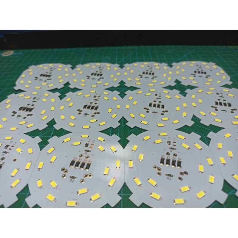 Jual paket pcb lampu led 18 wat ac 220 pembelian per kotak isi 12 pcs ...