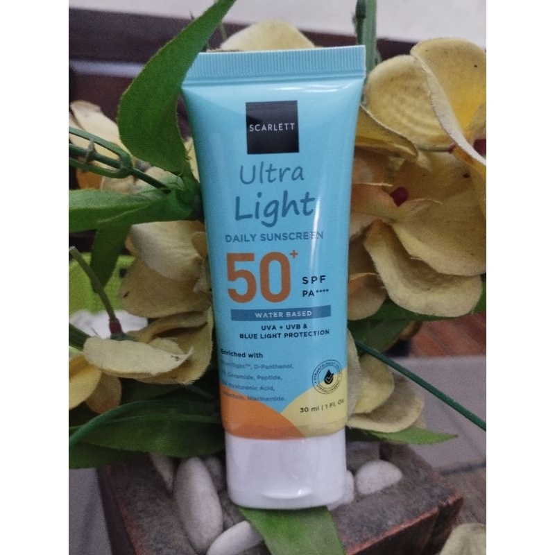 Jual Scarlett ultra light daily sunscreen Spf 50 netto 30ml | Shopee ...