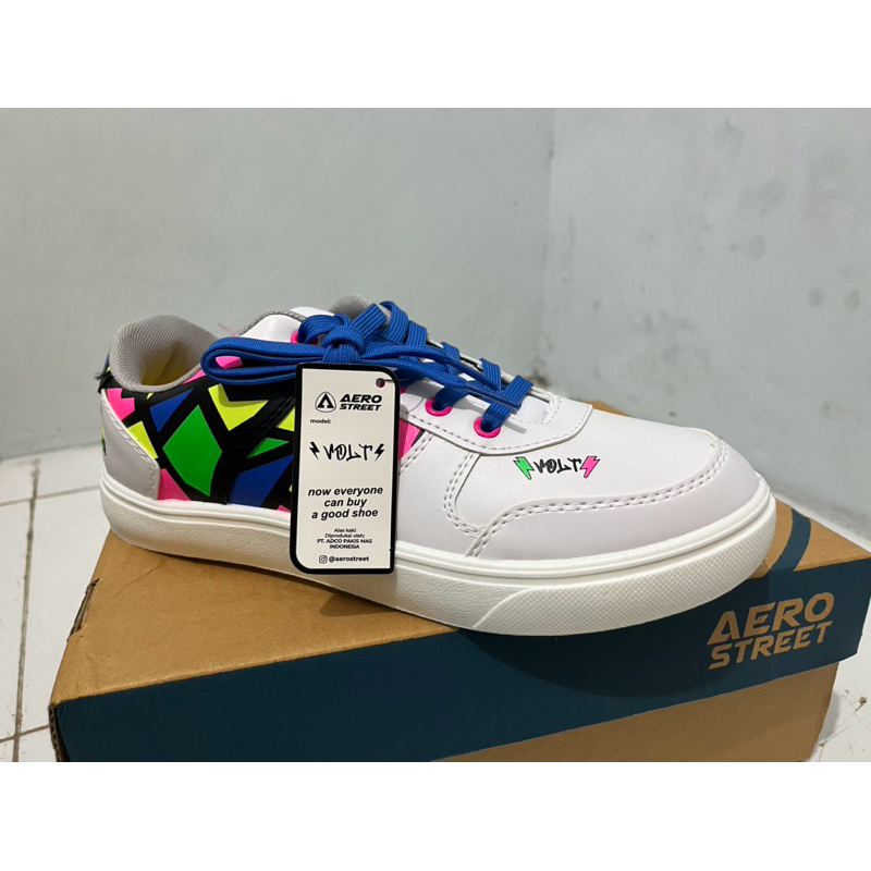 Jual sepatu aerostreet limited edition volt putih | Shopee Indonesia