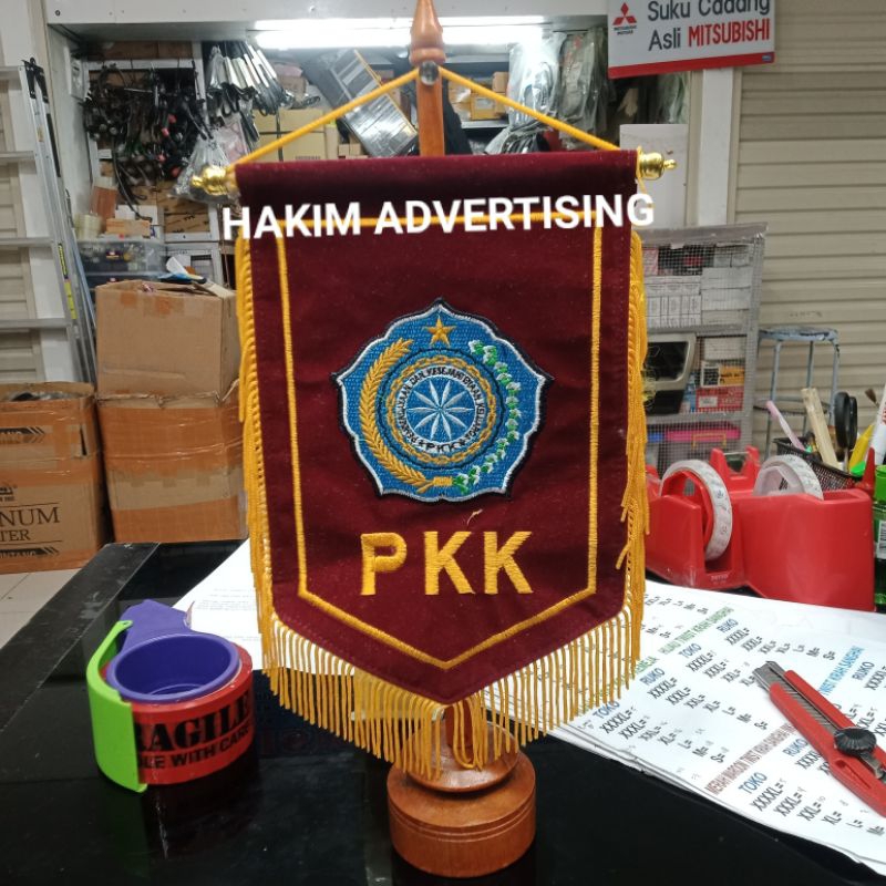 Jual BENDERA VANDEL PKK 1set sama tiang kayu meja berkualitas ready ...