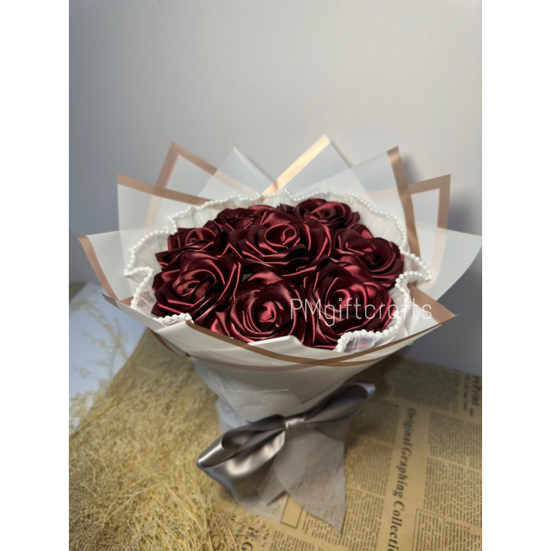 Jual Buket Bunga Mawar Satin Bulat 8 tangkai | Shopee Indonesia