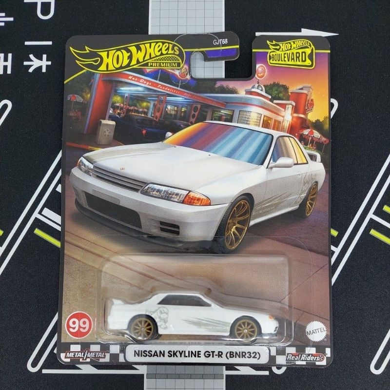 Jual Hotwheels PREMIUM BOULEVARD NISSAN SKYLINE GT-R (BNR32) (White ...
