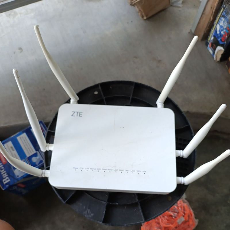 Jual zte f670 anten 6 dual ssid premium bekas normal | Shopee Indonesia