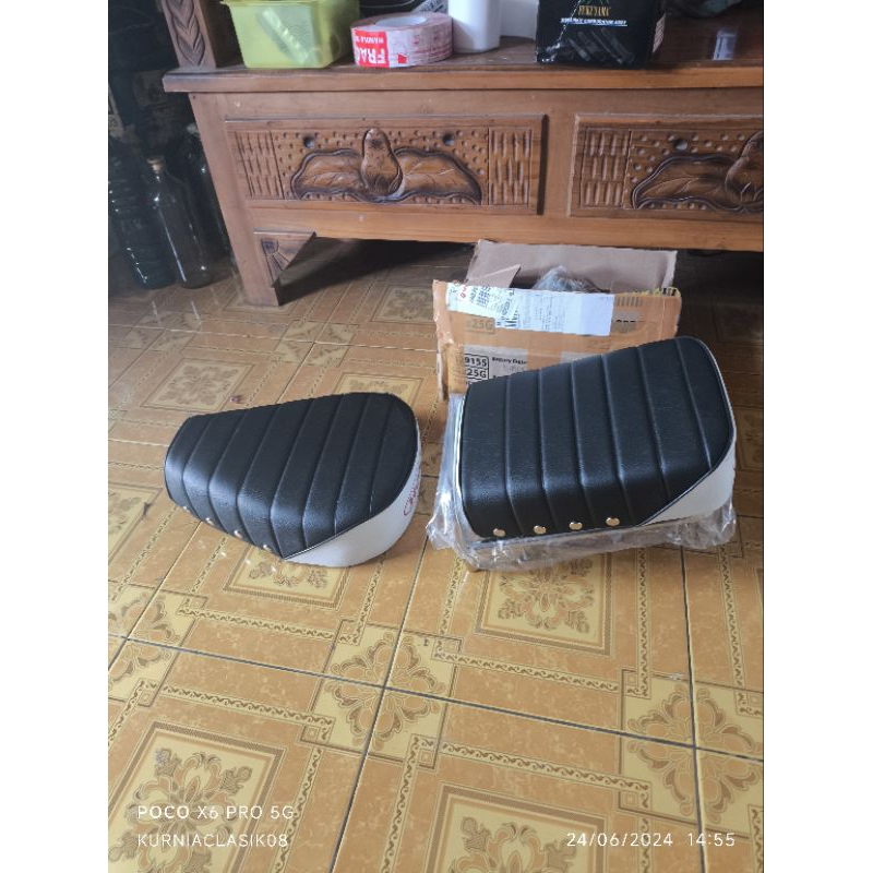 Jual JOK SADEL PISAH PISPOT SET DUDUKAN PANGKON HONDA C50 C70 MODEL ...
