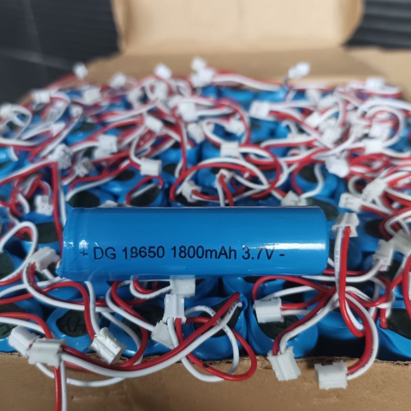 Jual battery li-ion 18650 flat top batre isi ulang batre rechargeable | Shopee Indonesia