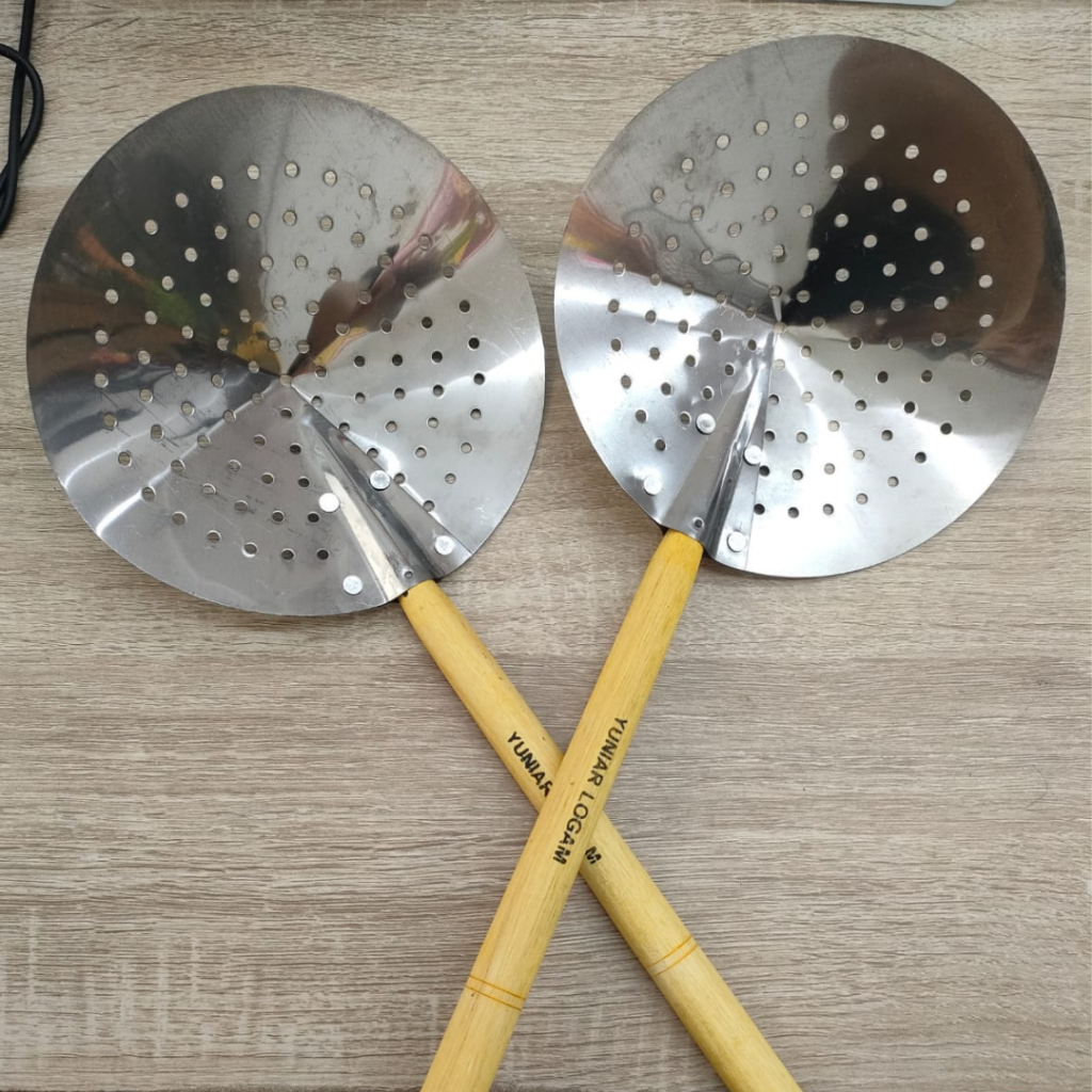 Jual SEROK STAINLESS MURAH TEBAL/ Saringan masakan Tebal Gagang Kayu ...