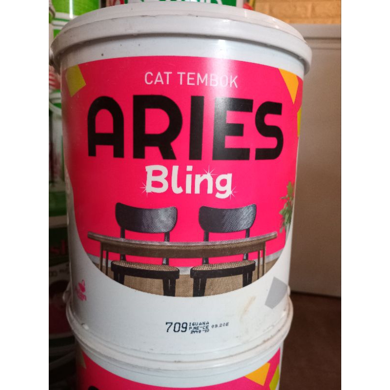 Jual cat tembok ARIES bling avian kemasnn 5kg | Shopee Indonesia