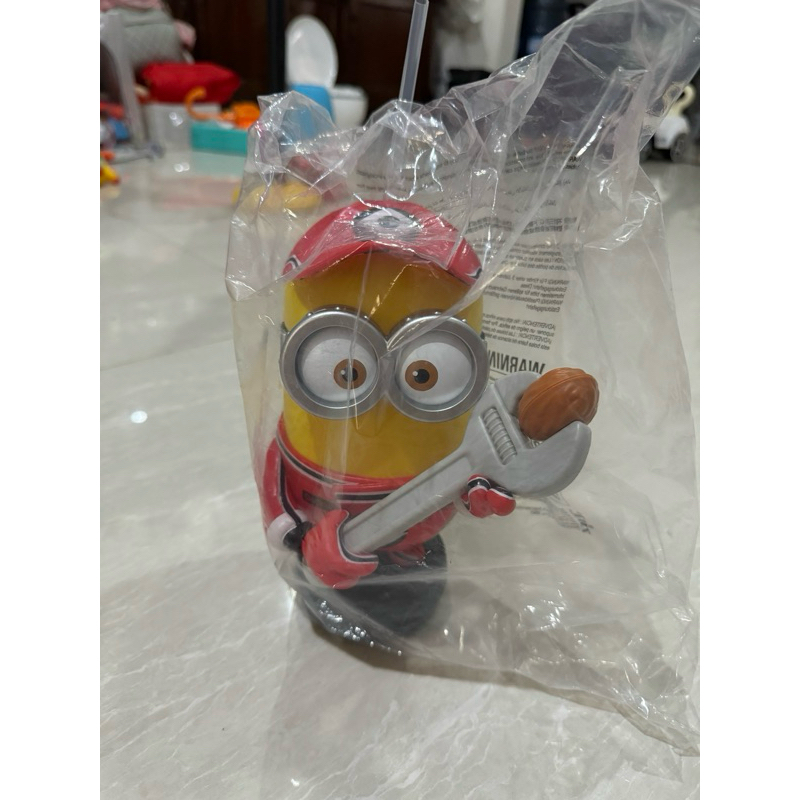 Jual Tumbler Minion XXI Cinema | Mega Minion Gus Cup XXI | Pit Crew Ron ...