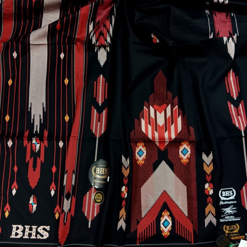 Jual SARUNG BHS MASTERPIECE GOLD M82 SGH 3 HITAM MERAH | Shopee Indonesia