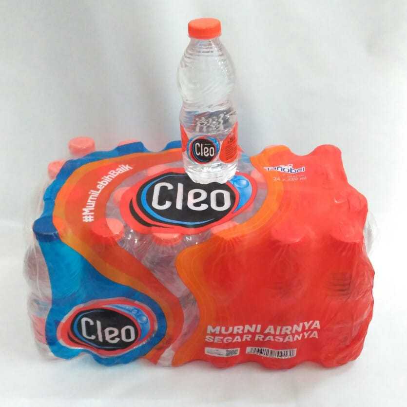Jual CLEO Air Mineral Botol Mini Unyu 220 ml 1 Karton isi 24 - SJY Shop Hemat | Shopee Indonesia