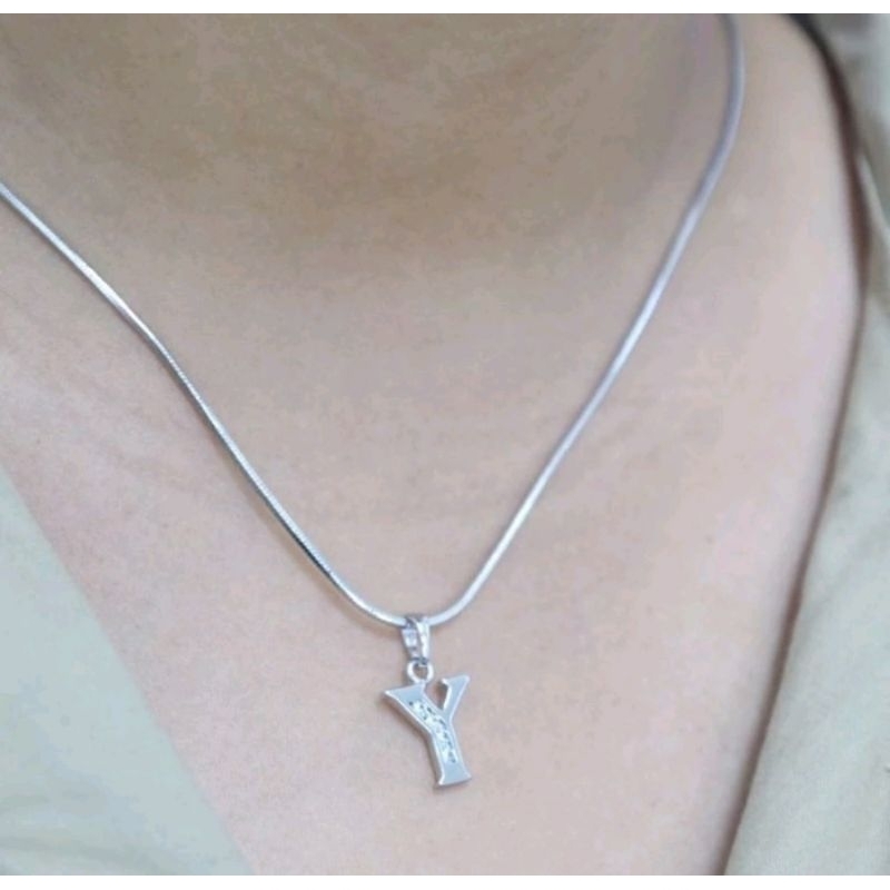 Jual Kalung Liontin Titanium Model Korea Dengan Inisial Nama Alfabet ...