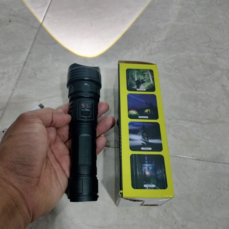 Jual obral senter tangan zoom LED laser + indikator baterai 18650 jarak sorot 200 meter LED ...