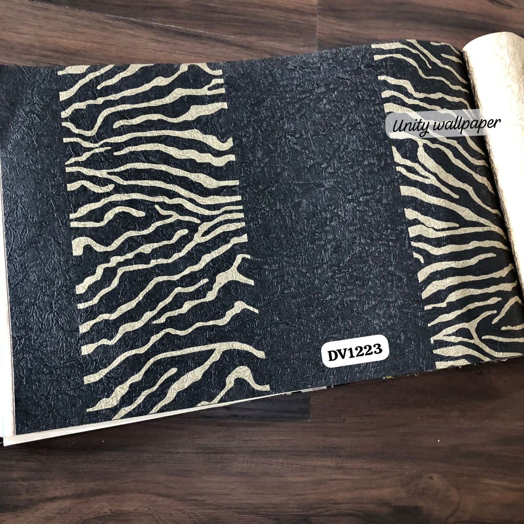 Jual WALLPAPER DINDING MOTIF GARIS MACAN VARIAN WARNA DIVA | Shopee ...