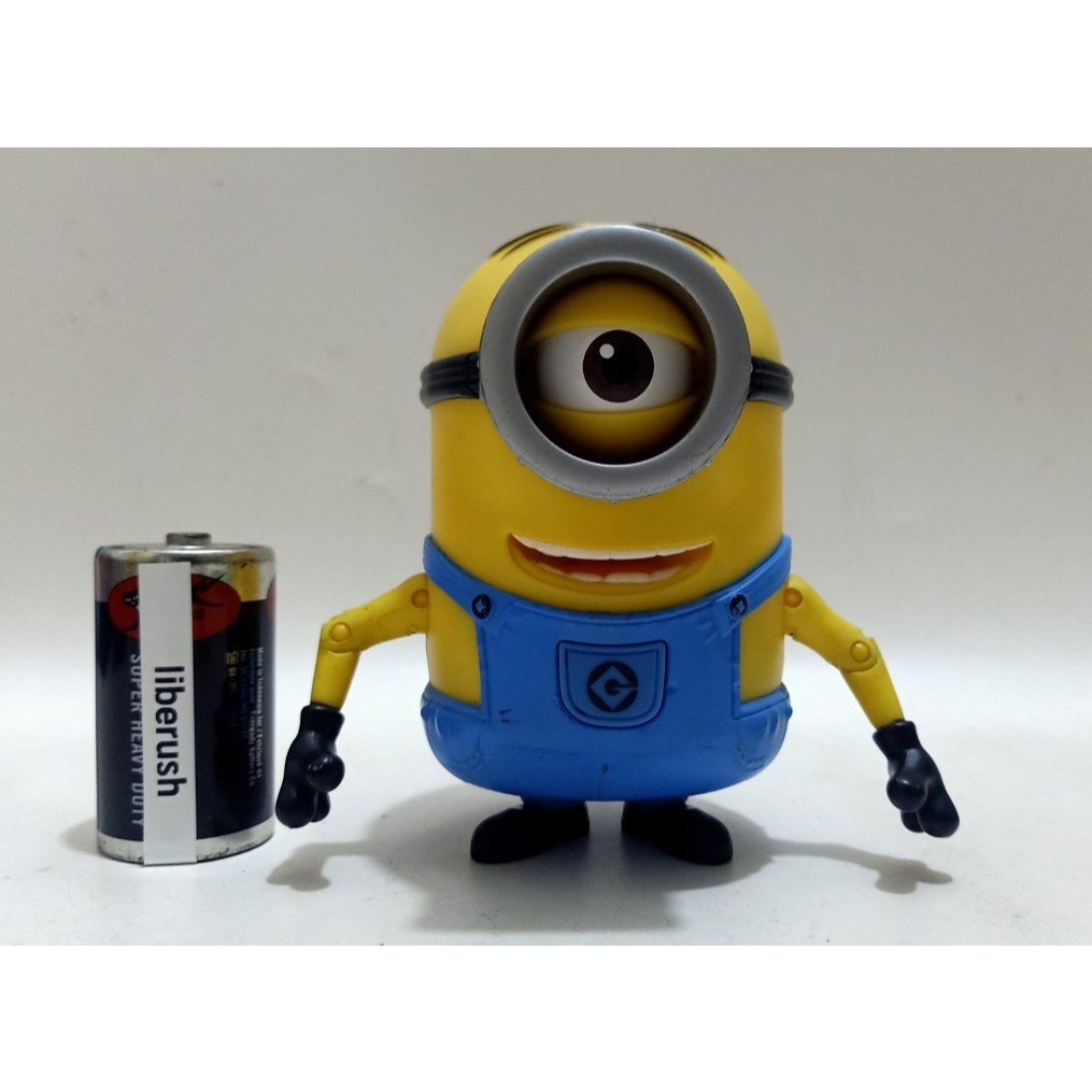 Jual universal studios despicable me minion stuart action figure ...