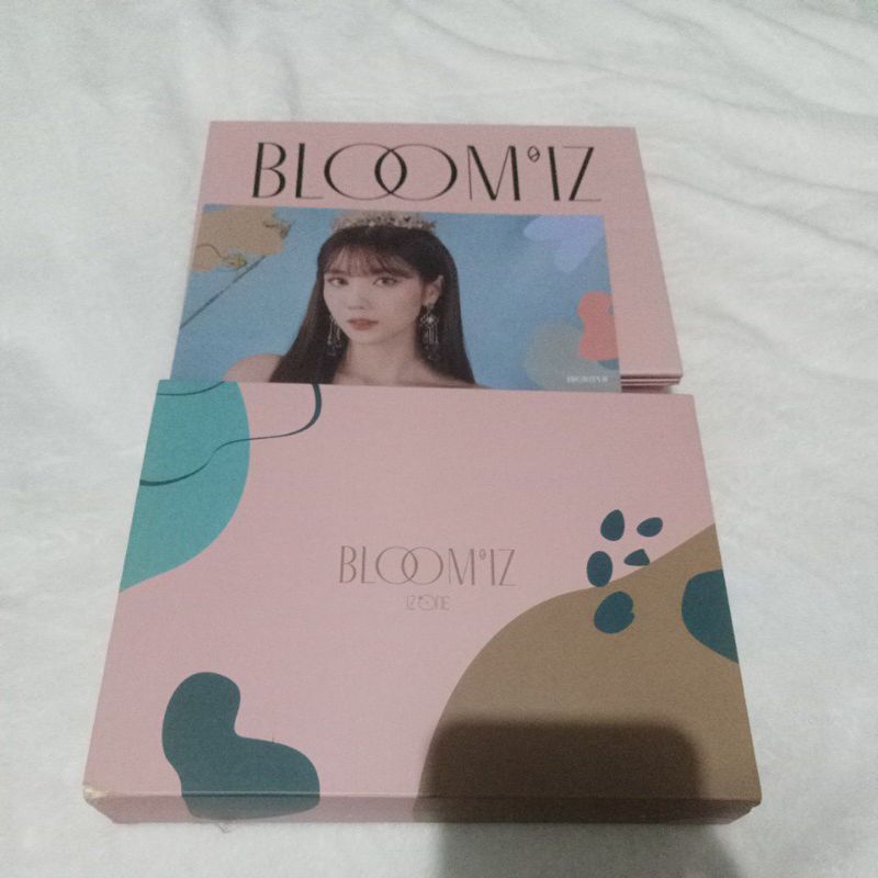 Jual ALBUM IZONE IZ*ONE BLOOMIZ BLOOM*IZ I AM Ver | Shopee Indonesia