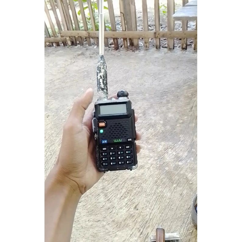 Jual Ht bekas bonus antena super stick jangkauan 1km | Shopee Indonesia