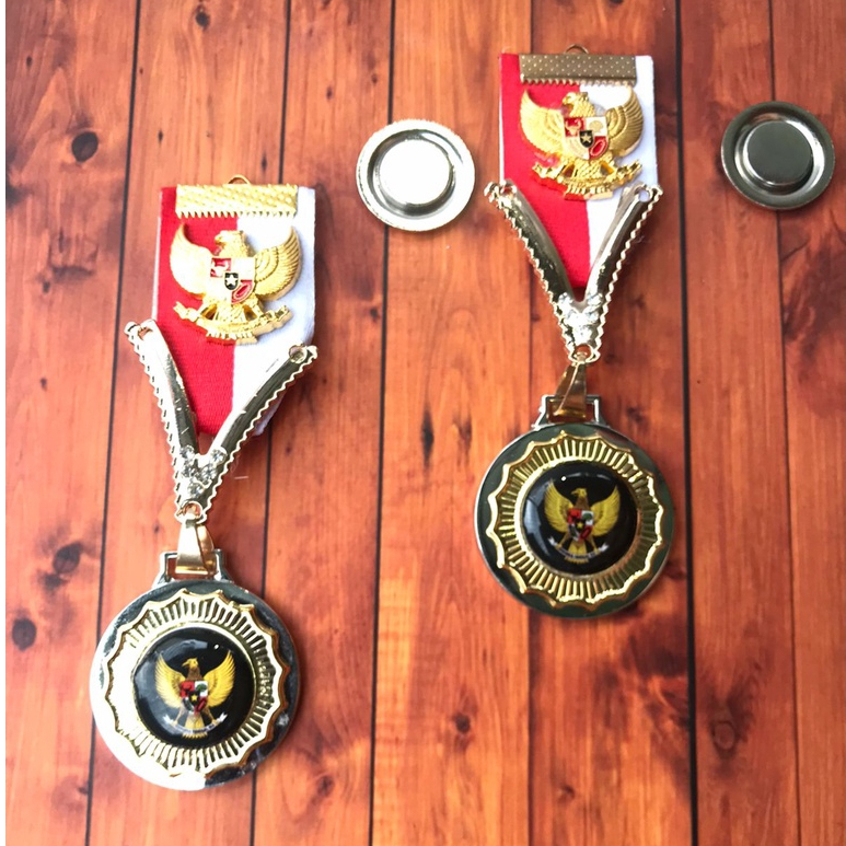 Jual PIN LENCANA KEPALA DESA / PIN MERAH PUTIH / PIN LENCANA GARUDA ... Jual PIN LENCANA KEPALA DESA / PIN MERAH PUTIH / PIN LENCANA GARUDA ...