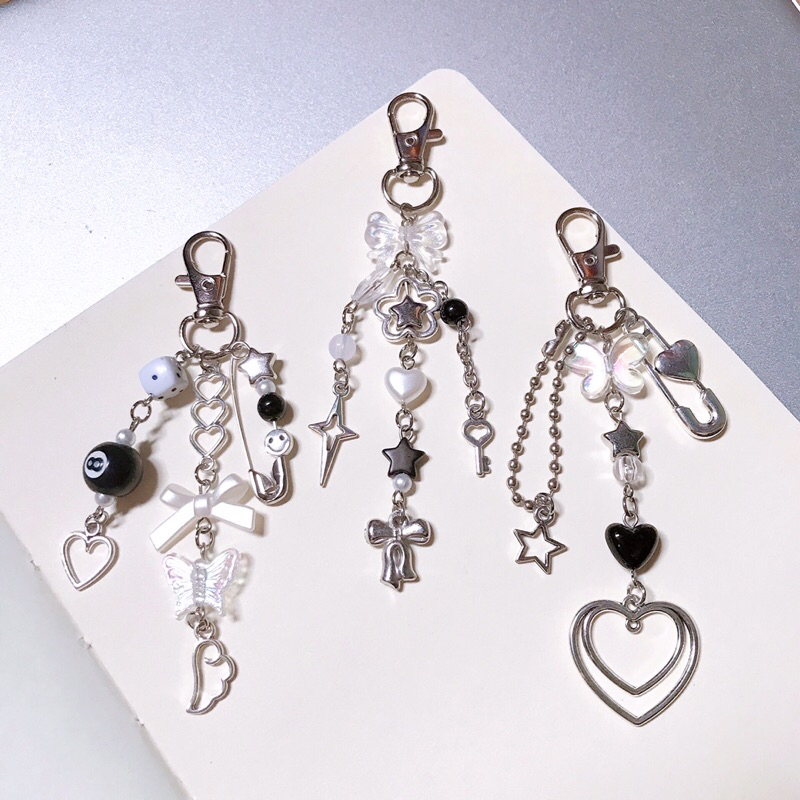 Jual monochrome keychain gantungan kunci tas bag charm | Shopee Indonesia