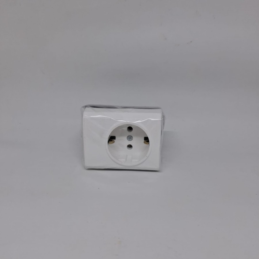 Jual Stop Kontak Broco 1 Lubang Non Child Protection Non CP Outbow ...