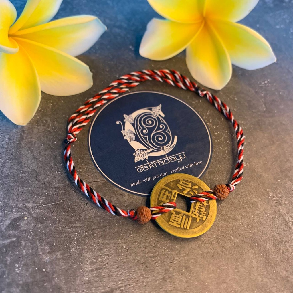 Jual CAKRADAYU Gelang Padmadatu - Tridatu dengan Biji Genitri Dan Pis ...