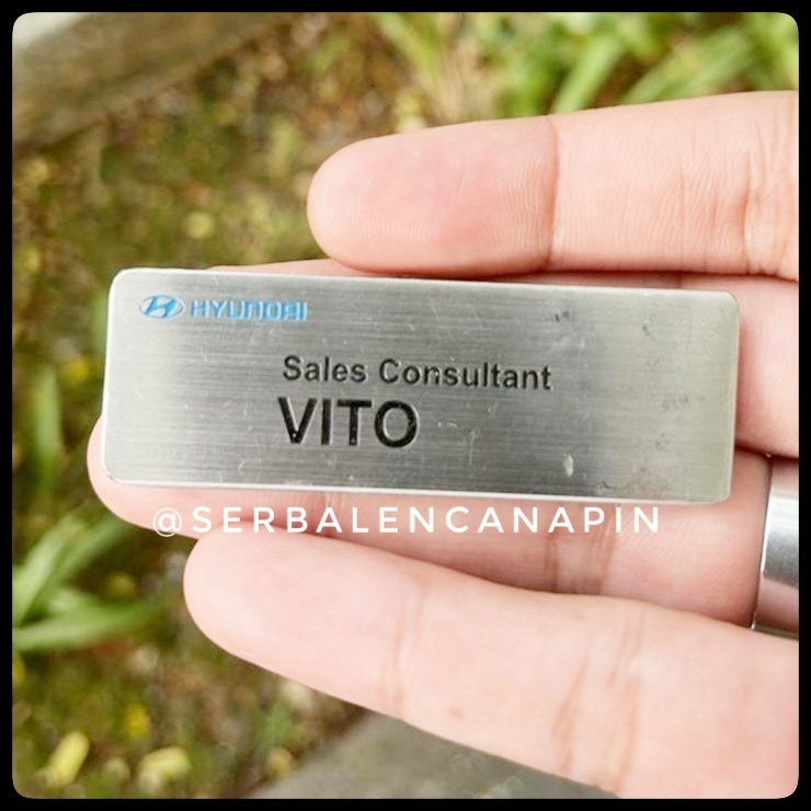 Jual Name Tag Sales Consultant Hyundai (Custom Sesuai Pesanan) - Tanpa ...
