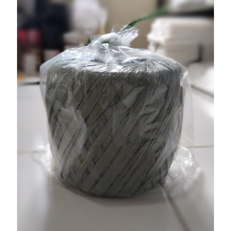 Jual Tali rafia 1 kg | Tali Rapia Hitam 1 kg Full | Tali rafia ...