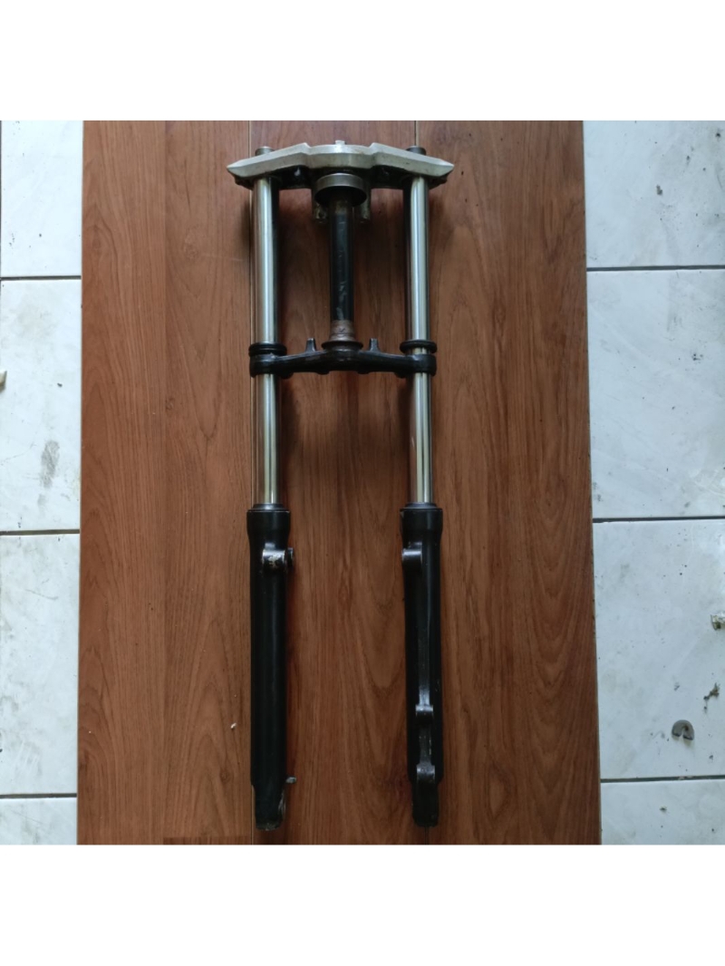 Jual shock shockbreaker shok depan bottom bottem segitiga fork ori bajaj pulsar 135 ls | Shopee ...