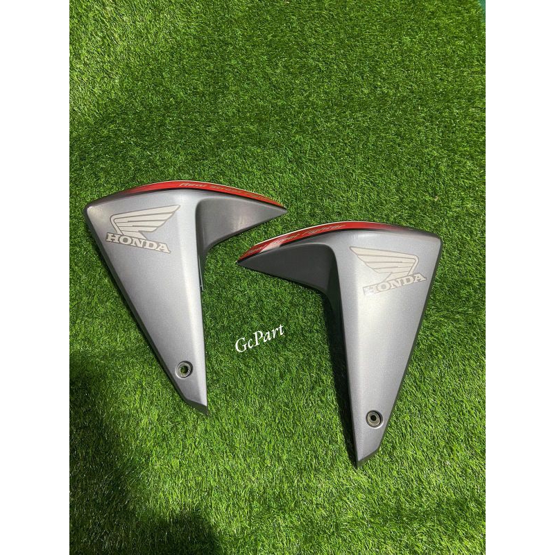 Jual Sayap tangki Megapro mono karbu original copotan motor | Shopee ...