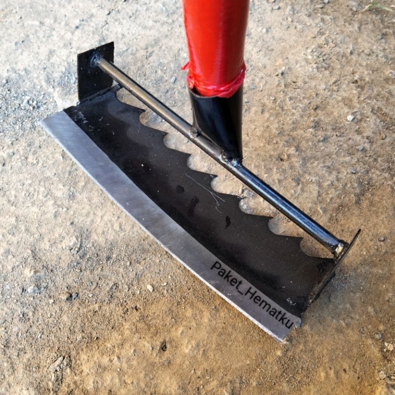 Jual Alat Garuk Rumput Liar Gulma bahan Plat Besi + Gagang Kayu Ukuran ...