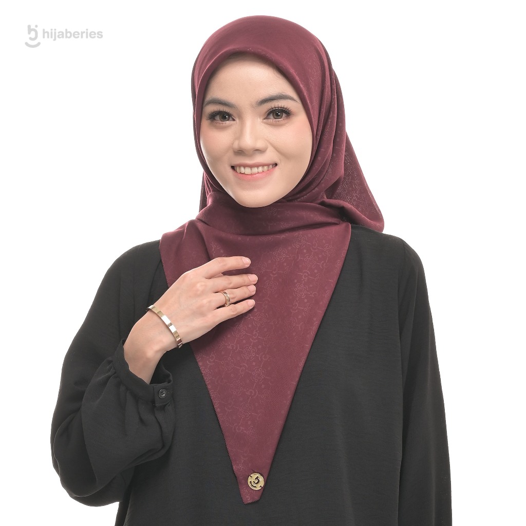 Jual Hijaberies Elegance Embossed (Plum Maroon) - Monogram Series 4.0 ...