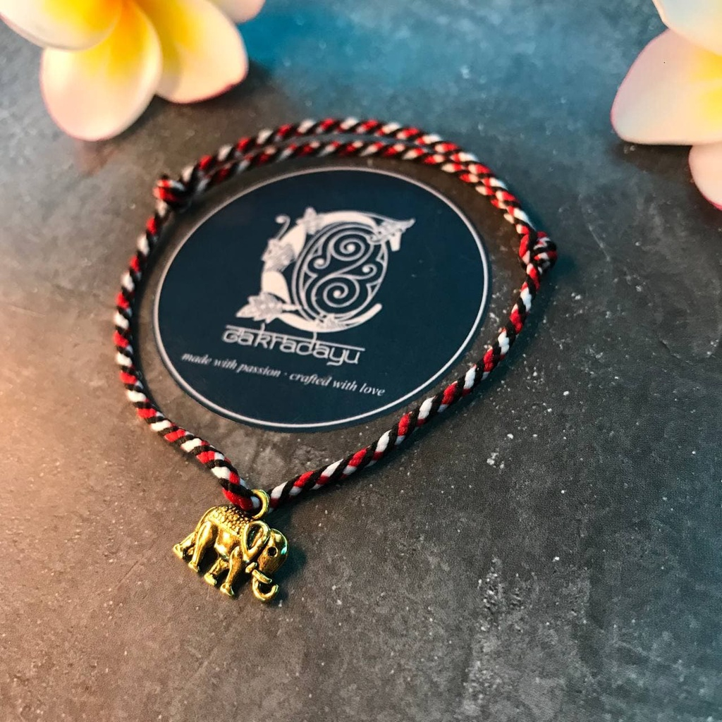 Jual CAKRADAYU Gelang Tridatu Liontin Gajah Emas Thailand Khas Bali ...