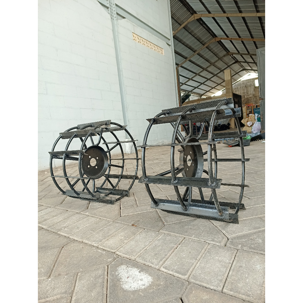 Jual Roda Besi Diameter 58CM dan Lebar Tapak 36CM untuk Traktor Tipe ...