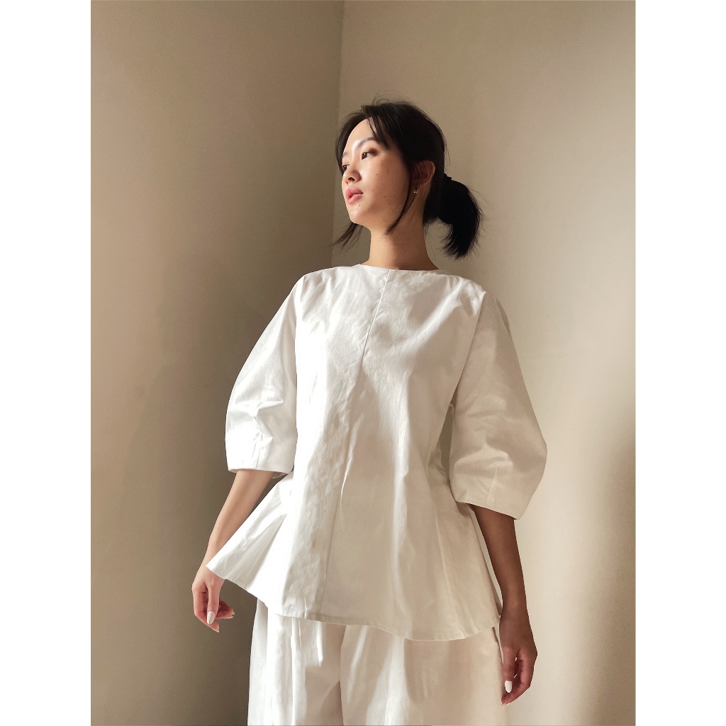 Jual ARI TOP | Rere Outlined | Shopee Indonesia