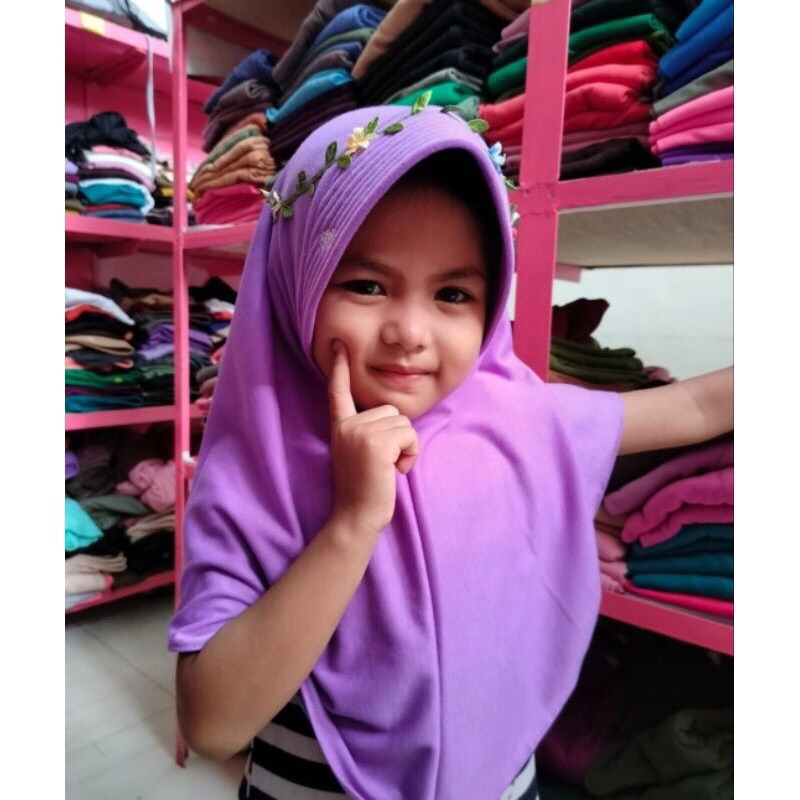 Jual jilbab MAHKOTA BUNGA BUNGA untuk anak usia 3 - 5 tahun | Shopee ...